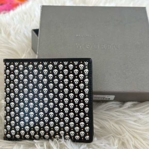 Alexander McQueen | Bags | Alexander Mcqueen New Skull Wallet With Box ...